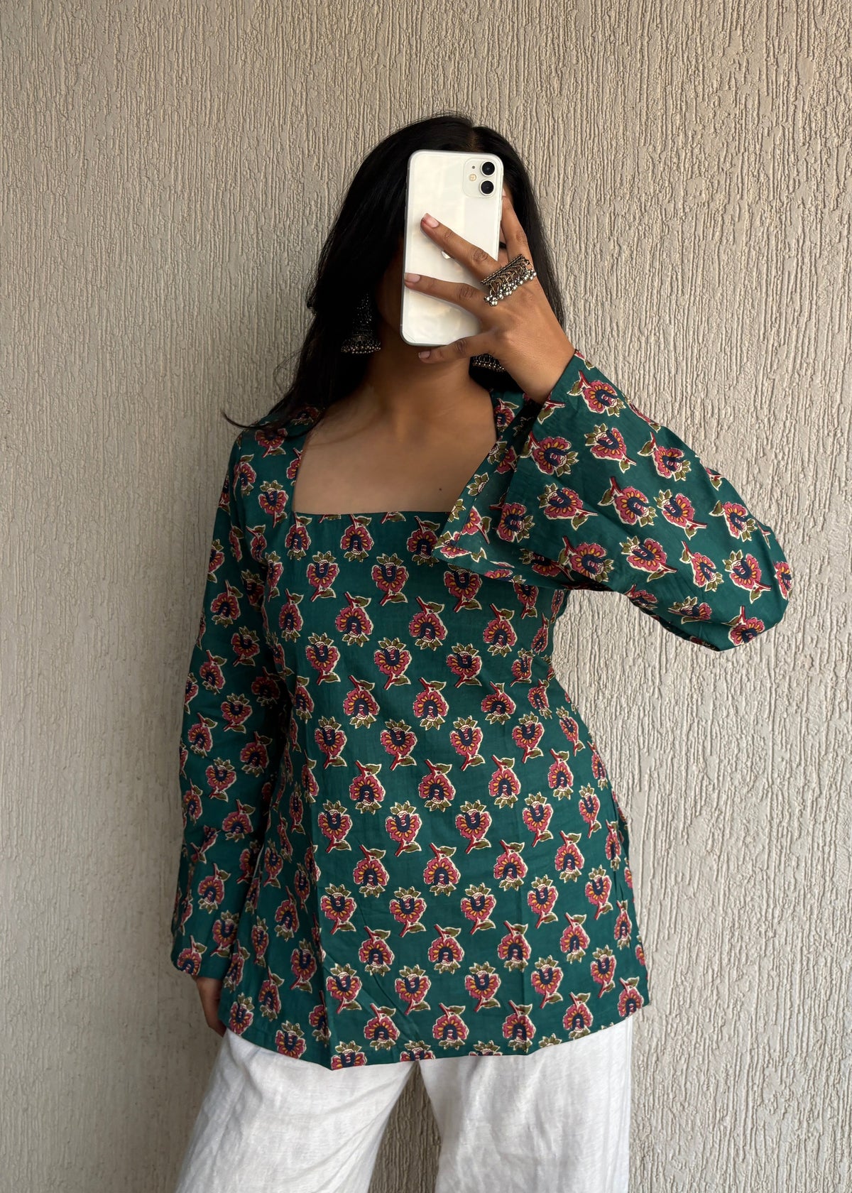 Green square neck short kurti – KUDDI